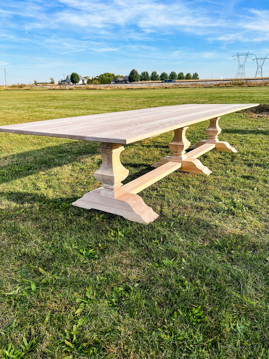 The Julie Farm Table – signsandwonderswoodworking